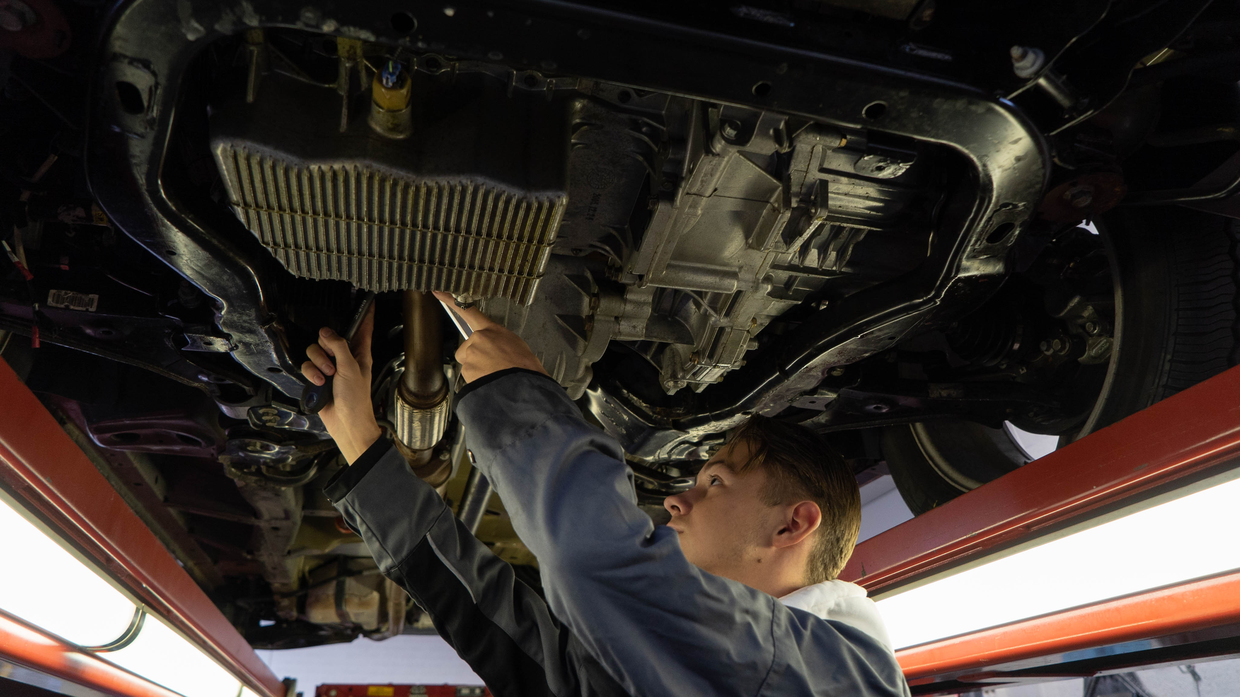 Allround technicus Autotechniek bbl | Koning Willem I College