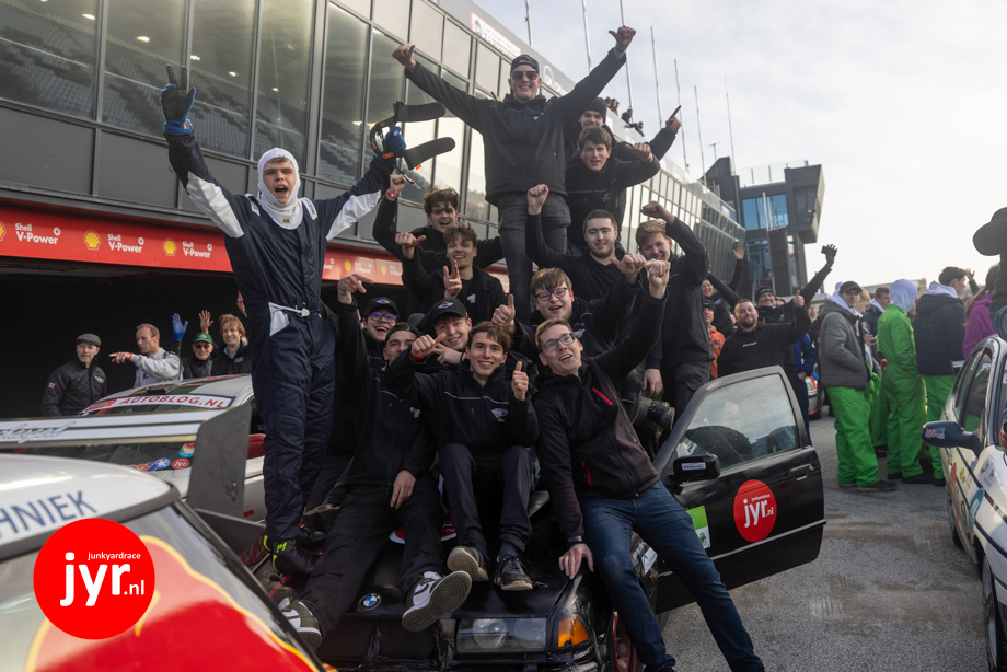 Studenten autotechniek KW1C racen op circuit Zandvoort | Koning Willem ...
