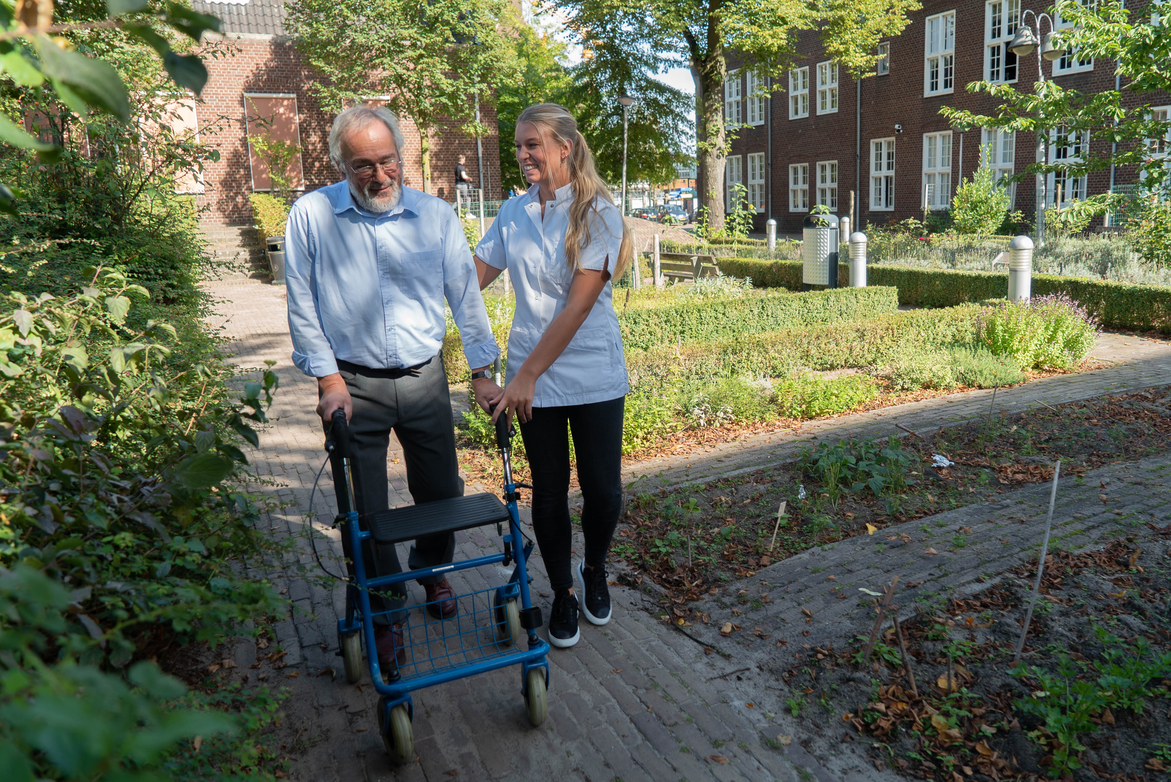 Helpende Zorg en Welzijn versneld bol | Koning Willem I College